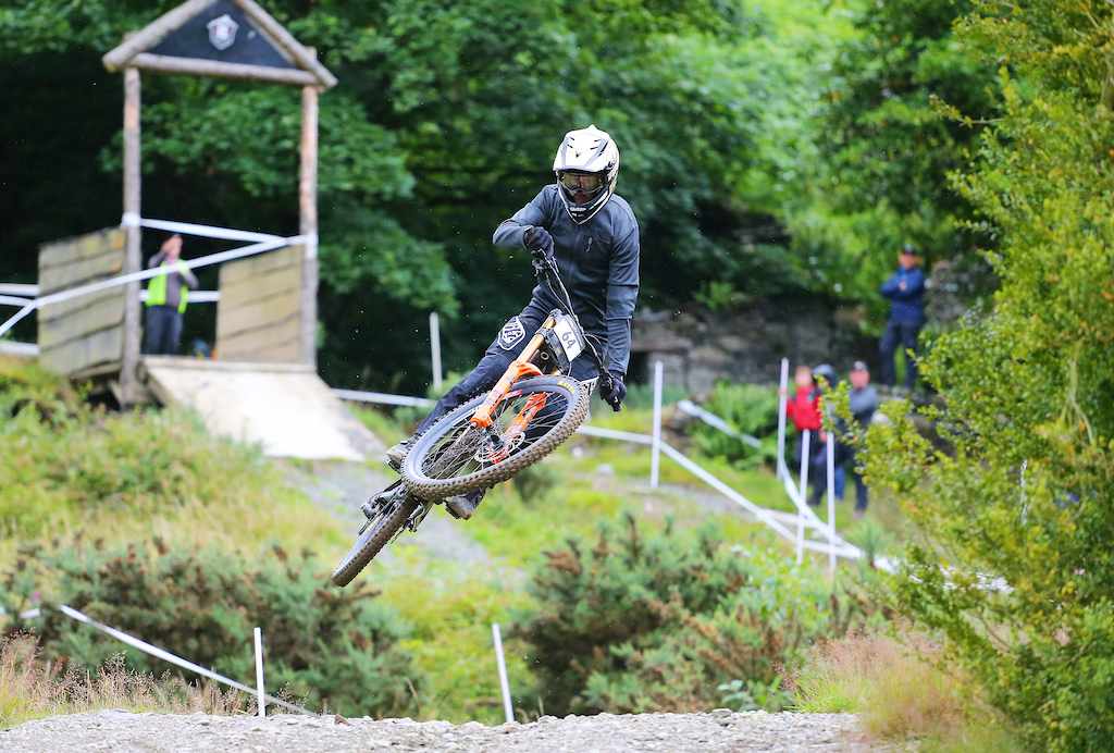 Photo Report: The Gravity Events UK Mini DH Series - Pinkbike