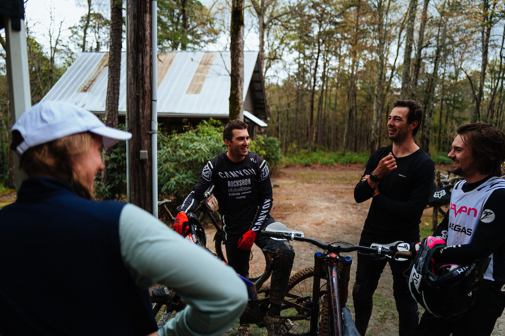 Video: How DH Racing is Growing A New Community of Riders in 'Here ...