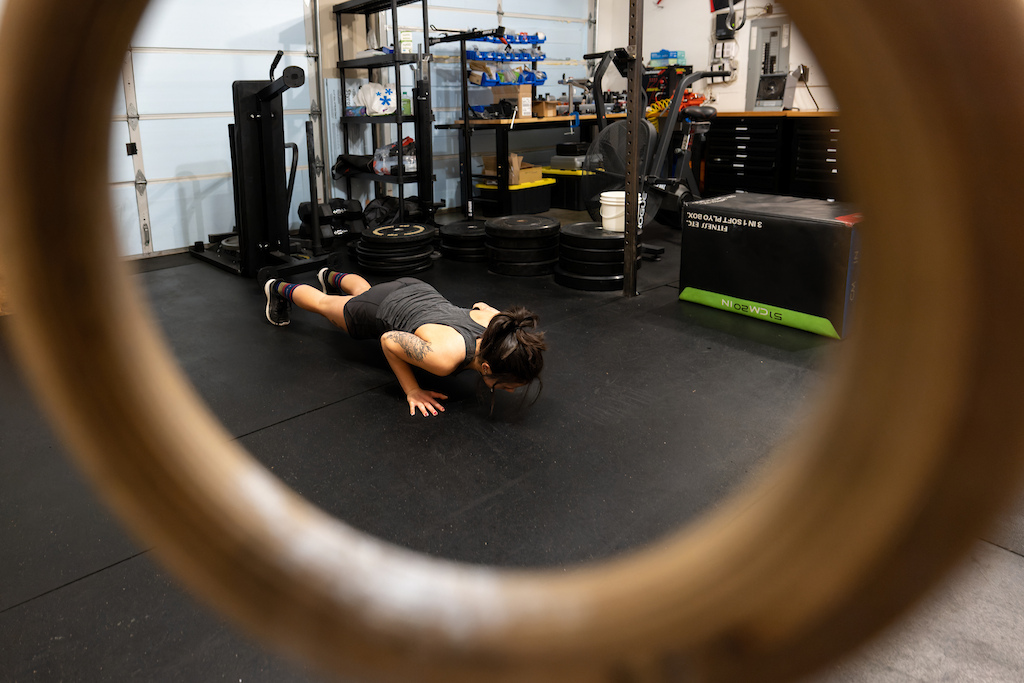 Photo Story: Off Season with Emmy Lan - Pinkbike