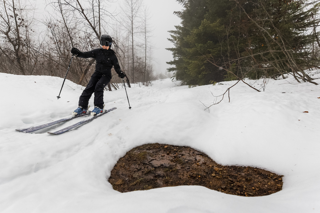 Photo Story: Off Season with Emmy Lan - Pinkbike