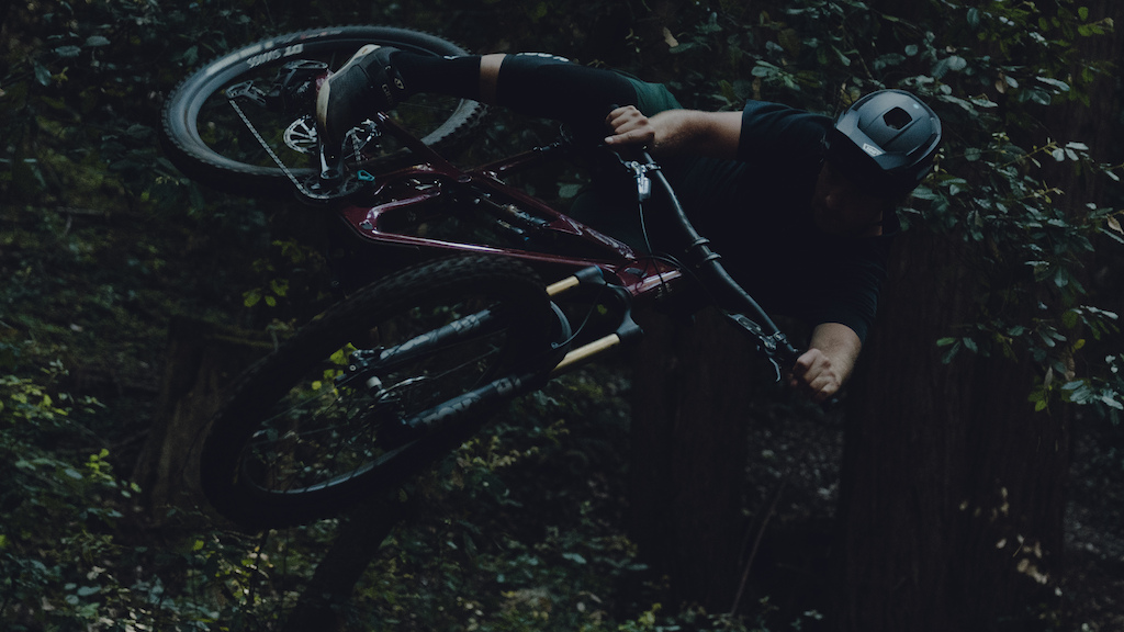 Video: Bryn Bingham & Warren Kniss Ooze Style in 'B+W: 002' - Pinkbike