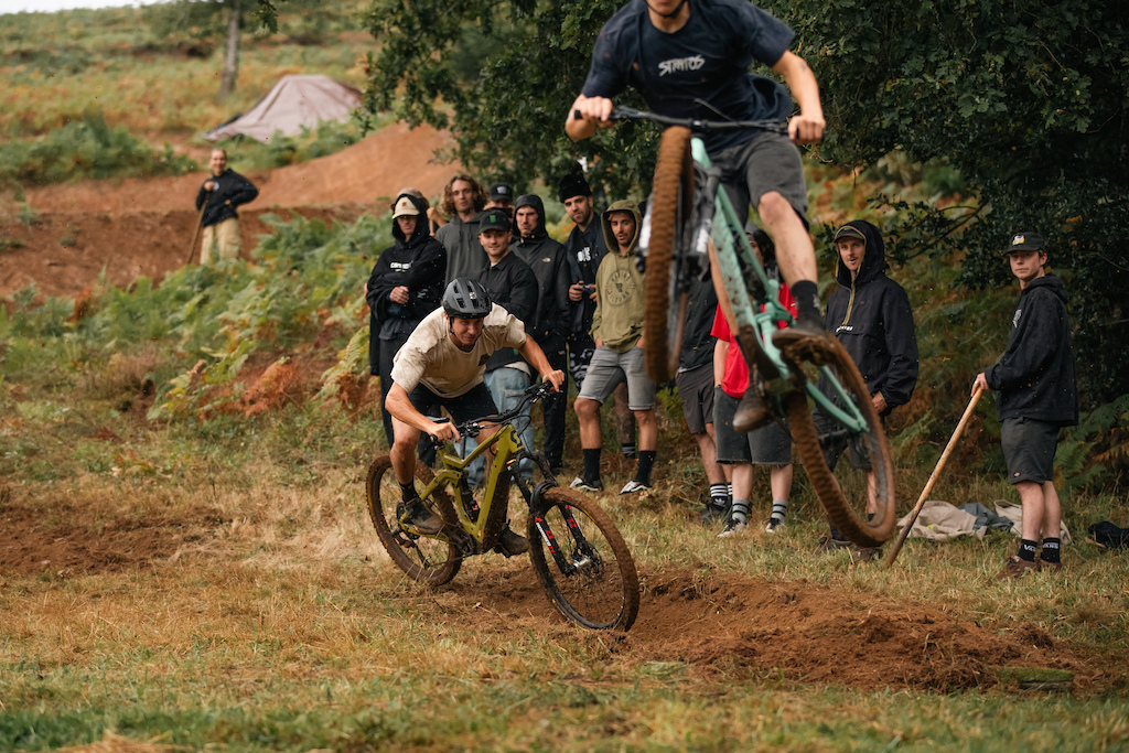 Photo Story: Backyard Battle - Couderc Edition - Pinkbike