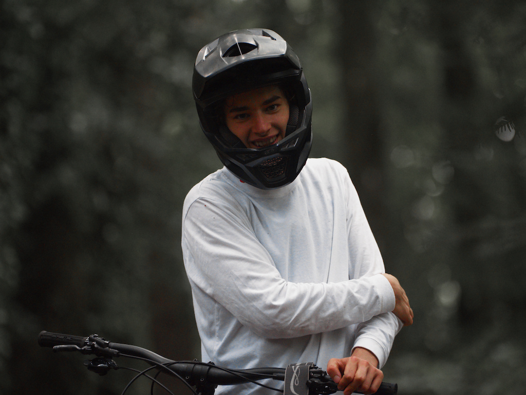 Video: All Time Fall Time in 'New Era' with Gabriel Carro - Pinkbike