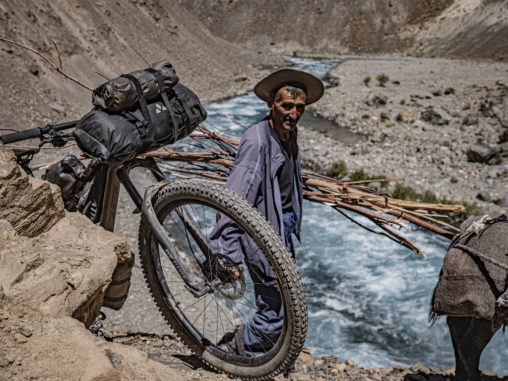 Photo Story: Cedric Tassan Journeys Through the Heart of the Pamir ...