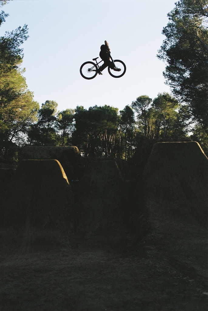 Video: Edgar Briole Joins Commencal - Pinkbike