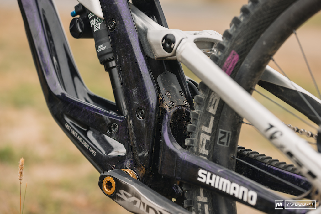 Bike Check: Thomas Genon's GT Fury - Red Bull Hardline Tasmania - Pinkbike