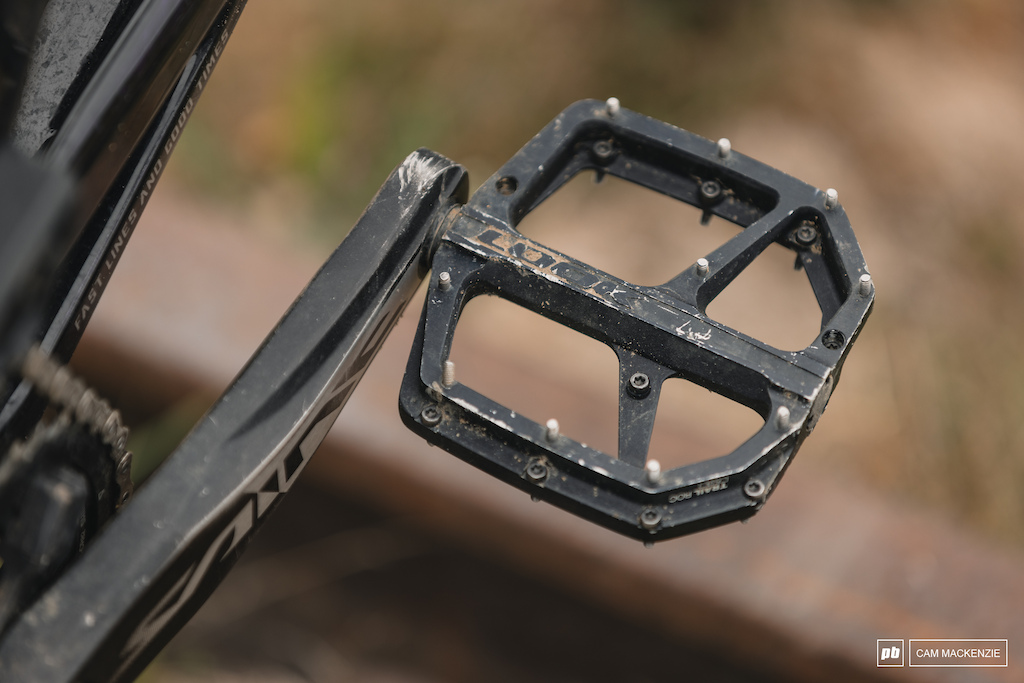 Bike Check: Thomas Genon's GT Fury - Red Bull Hardline Tasmania - Pinkbike