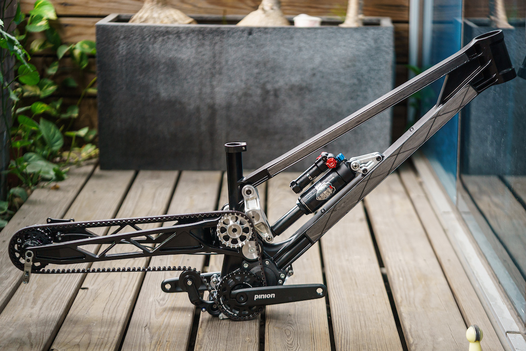 Gates is Offering a €100K "Belted Purse" Bounty for First World Cup DH ...