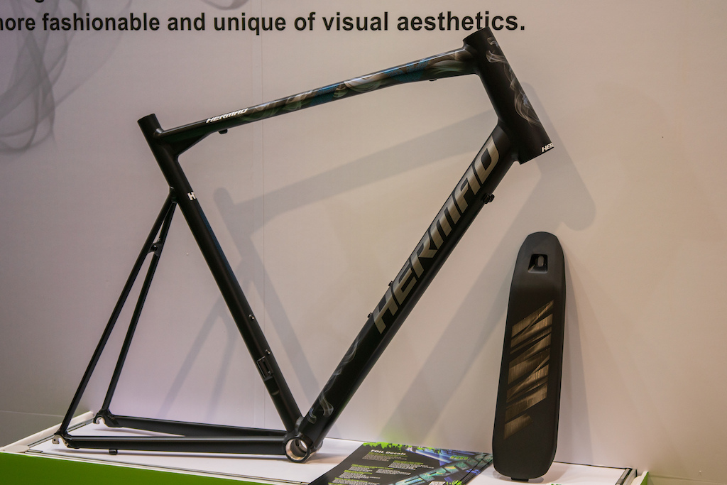 Dario's Day 2 Randoms - Taiwan Cycle Show 2024 - Pinkbike