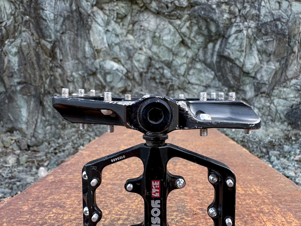 Review: Yoshimura's New Chilao SS Flat Pedals - Pinkbike