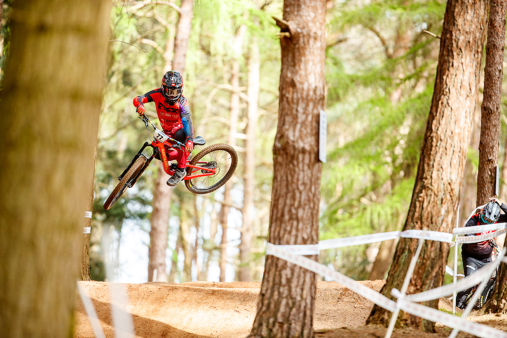 Race Report: British 4X Series Round 1 & 2: Chicksands - Pinkbike