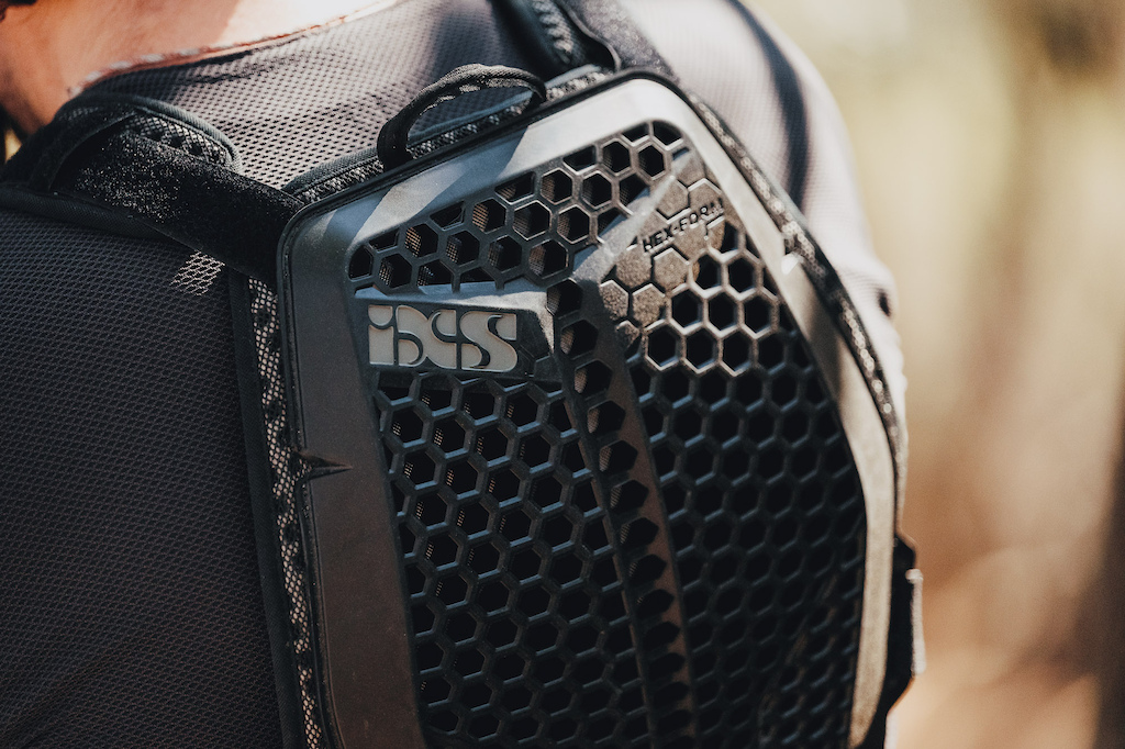 iXS Announces New Hex Pull-Over Protector - Pinkbike
