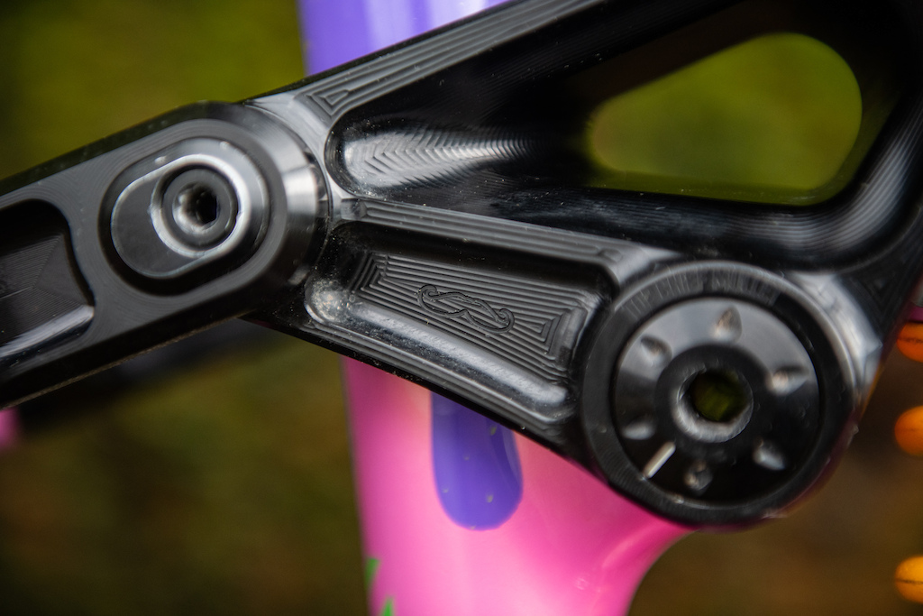 Bike Check: Joe Barnes' Custom Hazzard Hope HB916 - Pinkbike