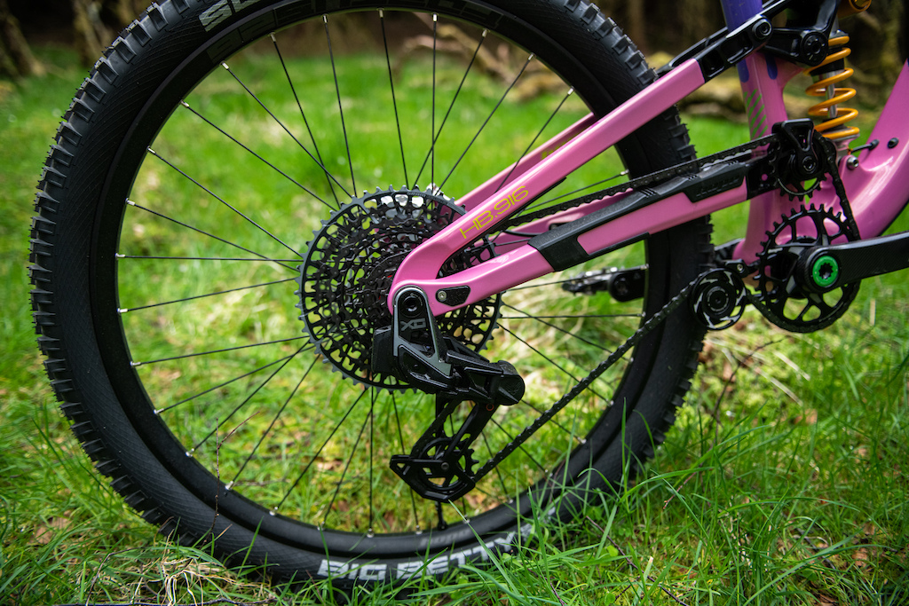 Bike Check: Joe Barnes' Custom Hazzard Hope HB916 - Pinkbike