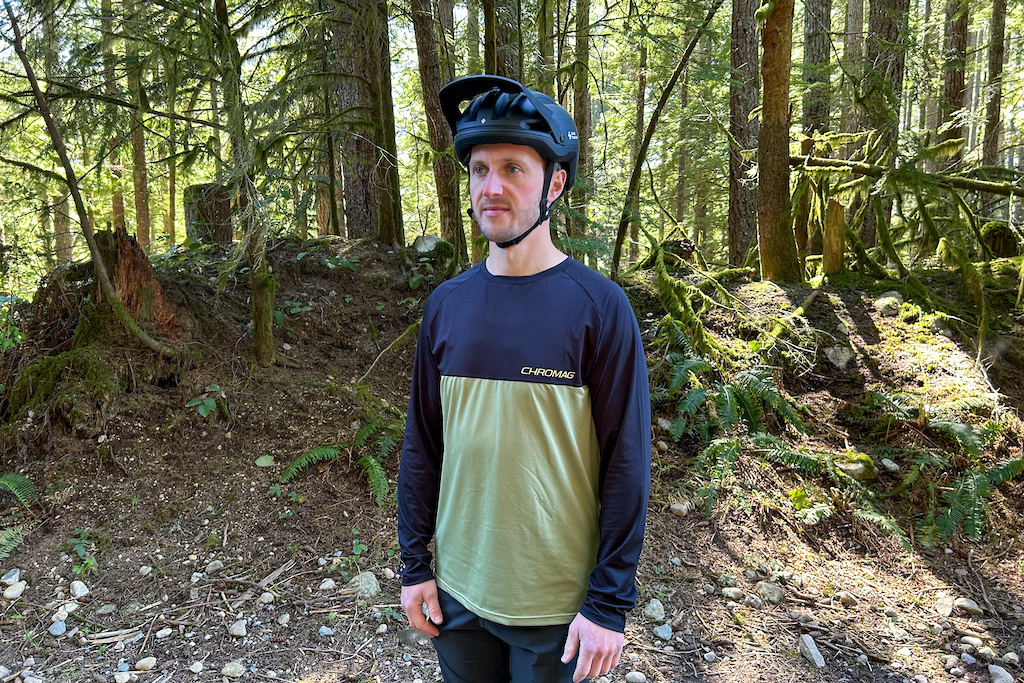 Review: Chromag Seton Pants and Dominion Jersey - Pinkbike