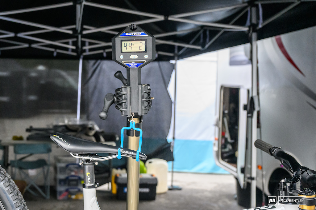 The Actual Weights of 15 World Cup DH Race Bikes - Pinkbike