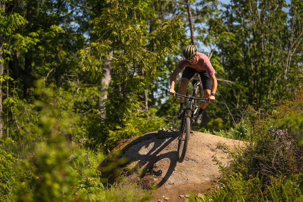 Review: Canyon Lux Trail - Mellow Marathon Machine - Pinkbike