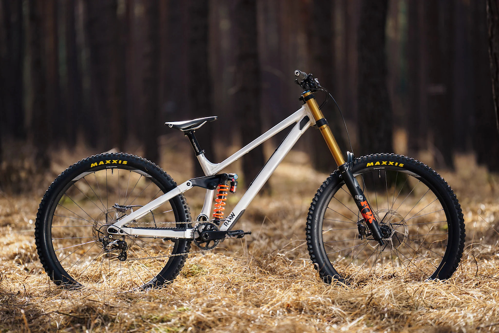 RAAW Launches On-Demand Program for Bike Shops Worldwide - Pinkbike