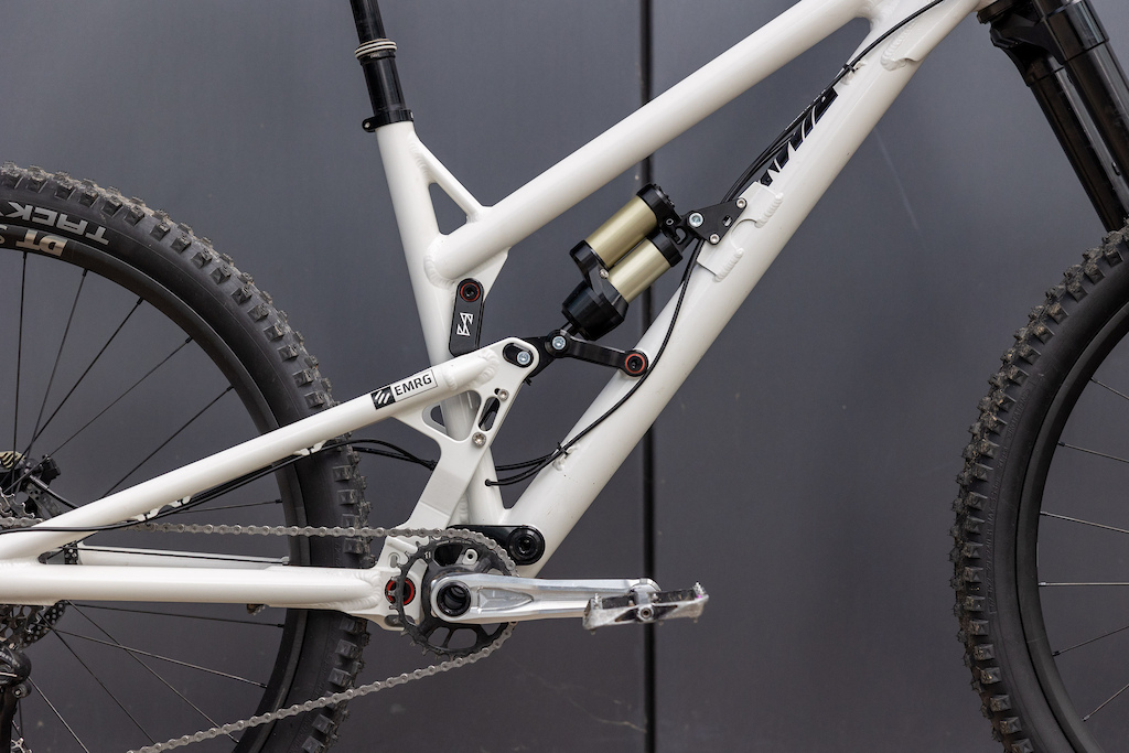 Intend's New USD Fork, Trail Brakes, & Cranks - Eurobike 2024 - Pinkbike