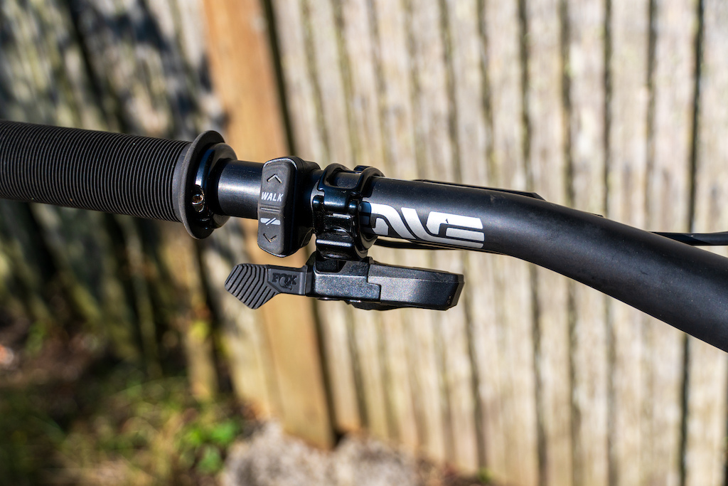 Review: Fox Releases New Transfer Neo Wireless Dropper Post - Pinkbike