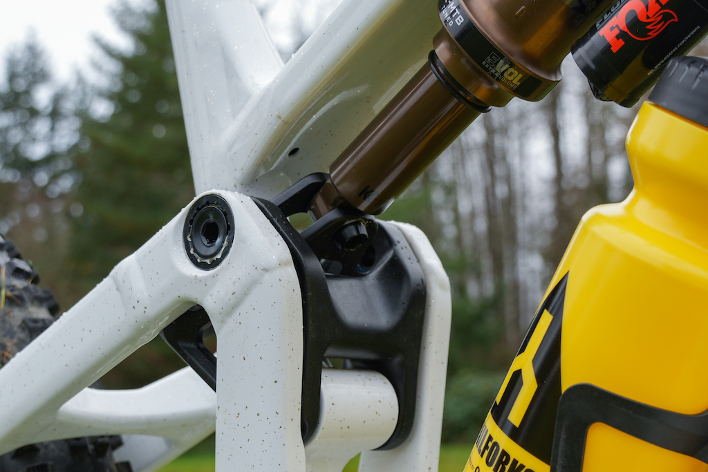 First Ride: Commencal Meta Power SX 400 - Pinkbike
