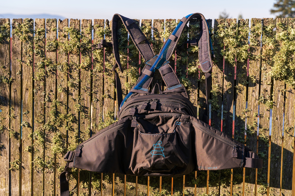 Review: The Arctos Epic is a Unique High-Volume Hip Pack - Pinkbike