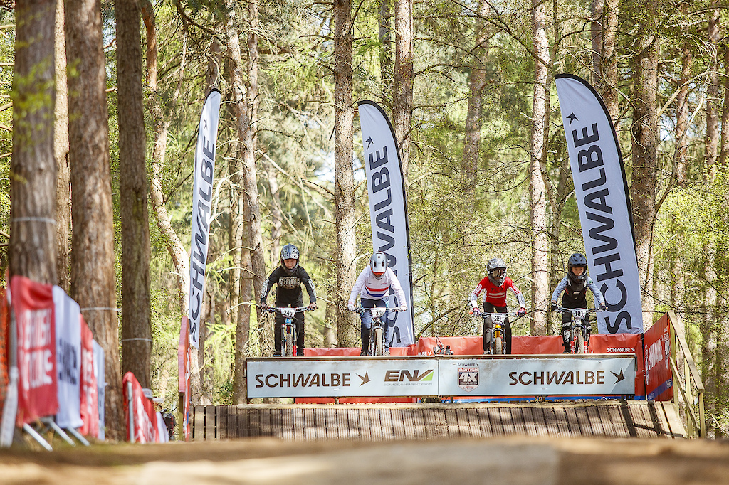 Race Report: Schwalbe British 4X Series Round 1 & 2: Chicksands - Pinkbike