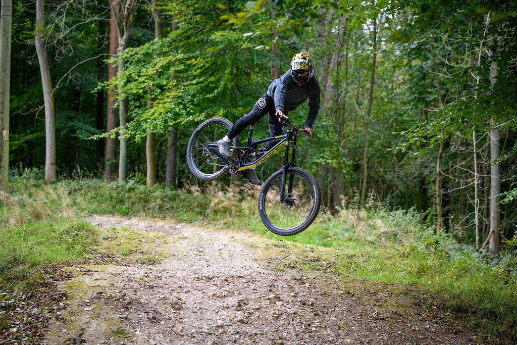 Rebuilding Aston Hill: The South’s Most Iconic Bike Park - Pinkbike