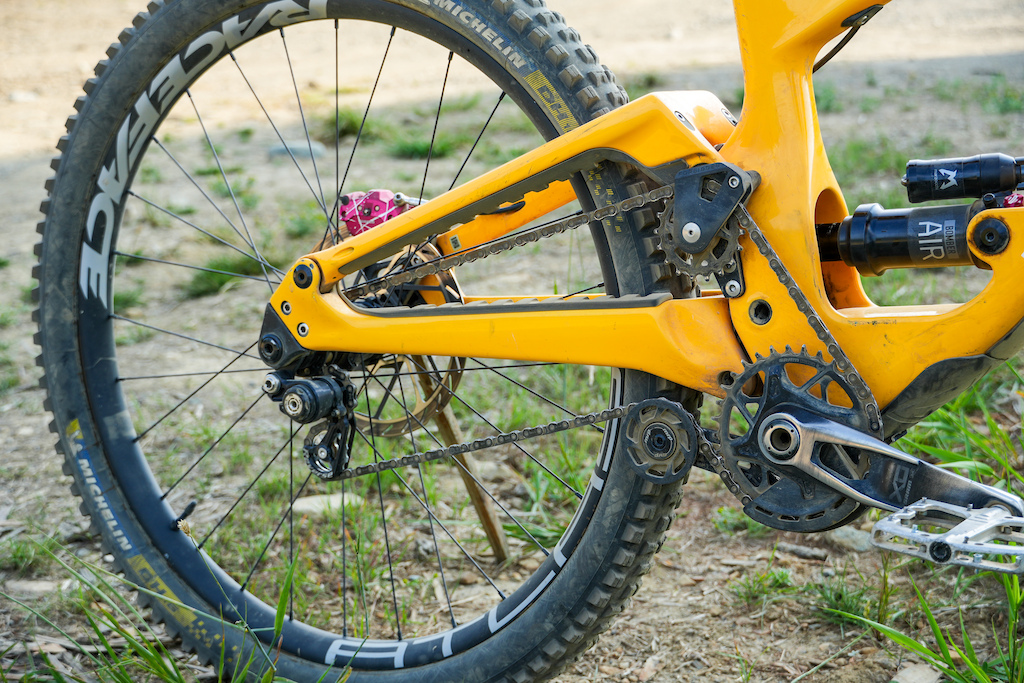 Video: Converting an Enduro Bike To A Bike Park Weapon - Pinkbike