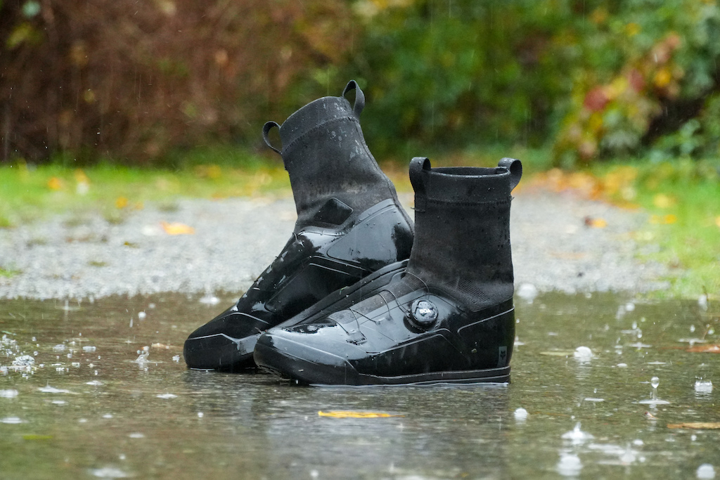 Review: Fox Union All Weather Flat Shoes - For the Wettest Days - Pinkbike