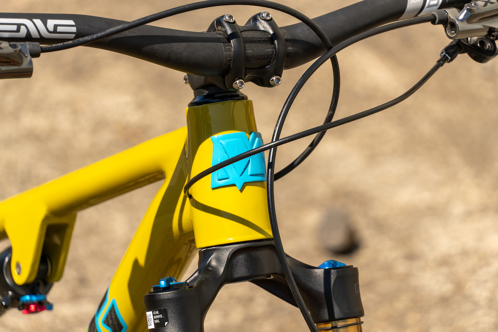 Bike Check: Handmade Carbon Downcountry From Montenegro Manufacturing ...