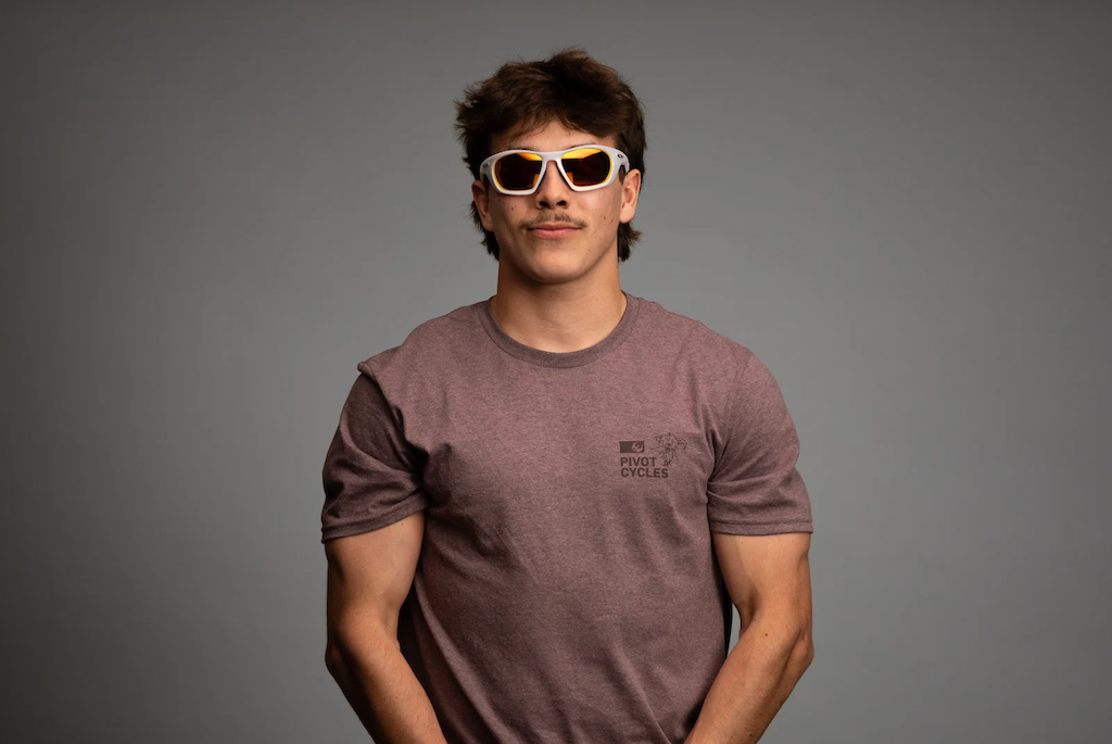 Pivot Factory Racing Introduces Its 2026 Rider Roster - Pinkbike