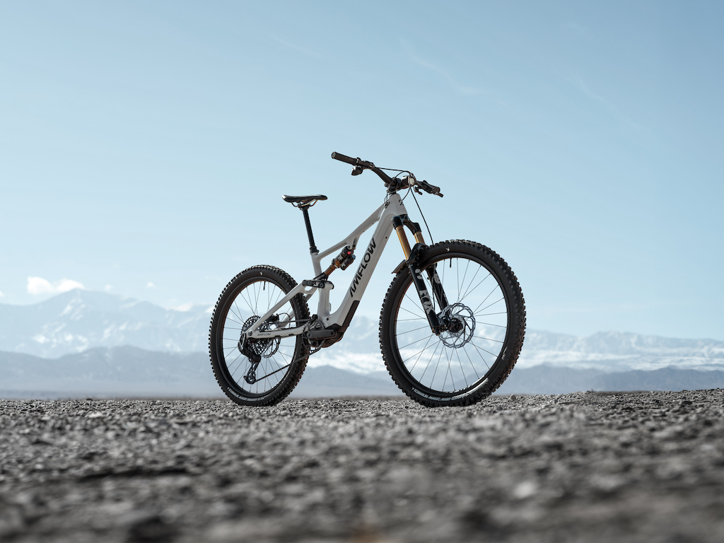 First Look: The Amflow PX & PR Launch the 150 Nm Avinox M2S Motor ...