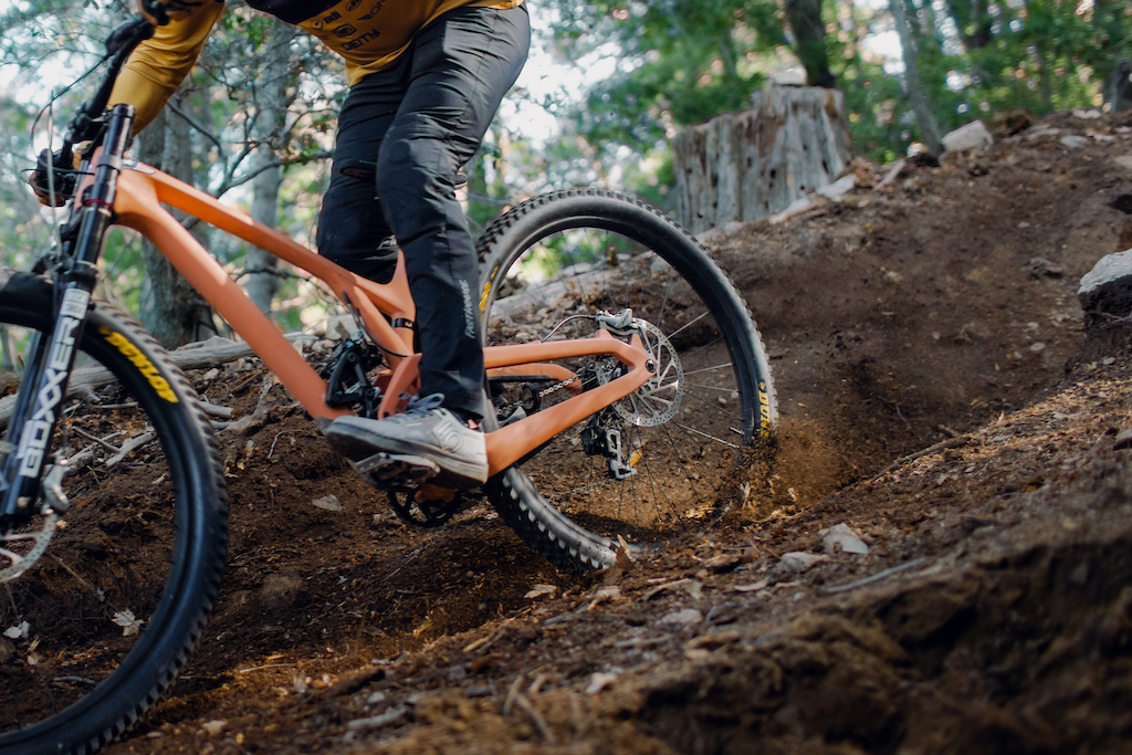 First Look: Dunlop Enters the MTB Market with Geomax MB34 and MB53 ...