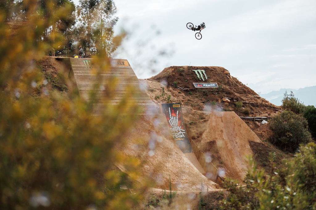 Must Watch: Darkfest 2026 Official Highlights & Photo Epic - Pinkbike