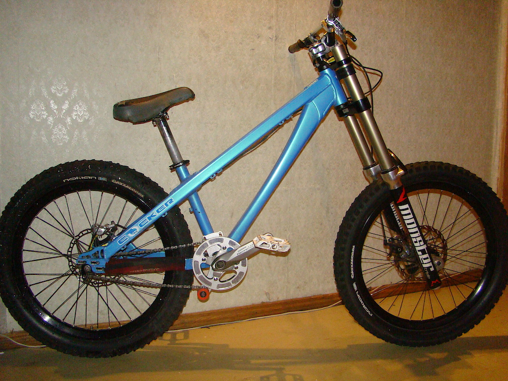 no riders at Duncon Cocker in Moscow, Russia - photo by Colowrat - Pinkbike