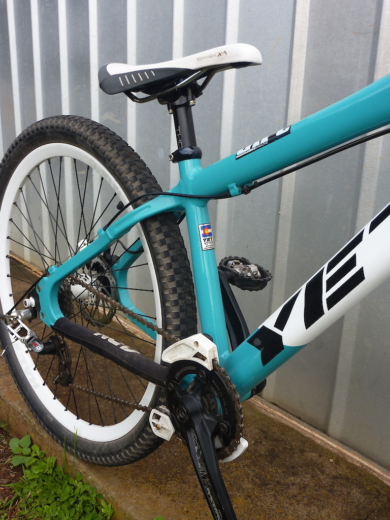 Yeti DJ Frame at Yeti DJ Frame in Melbourne, Australia - photo by ...