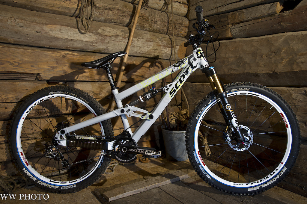 First Look: Brendan Fairclough's New 4X Bike Photos - Pinkbike