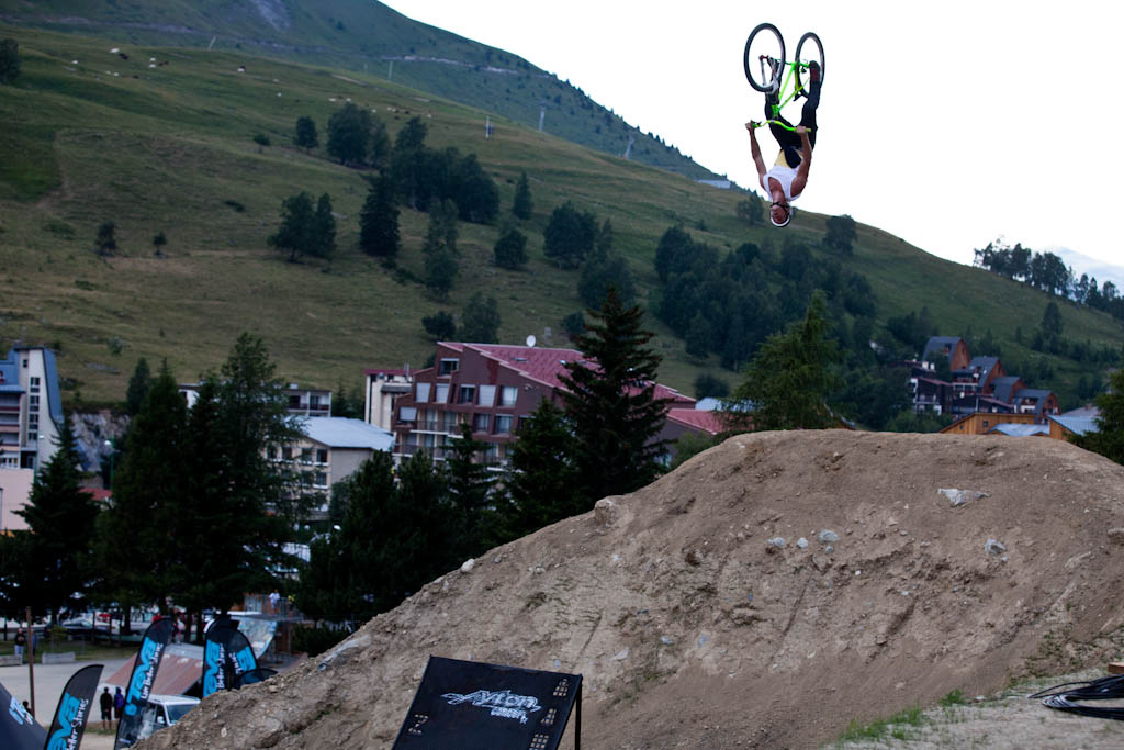 Crankworx Les 2 Alpes 2012 - Slopestyle Practice - Pinkbike