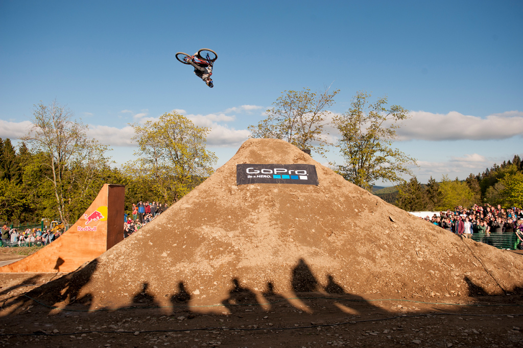 Red Bull Berg Line 2013 – Szymon Godziek Wins Best Trick - Pinkbike