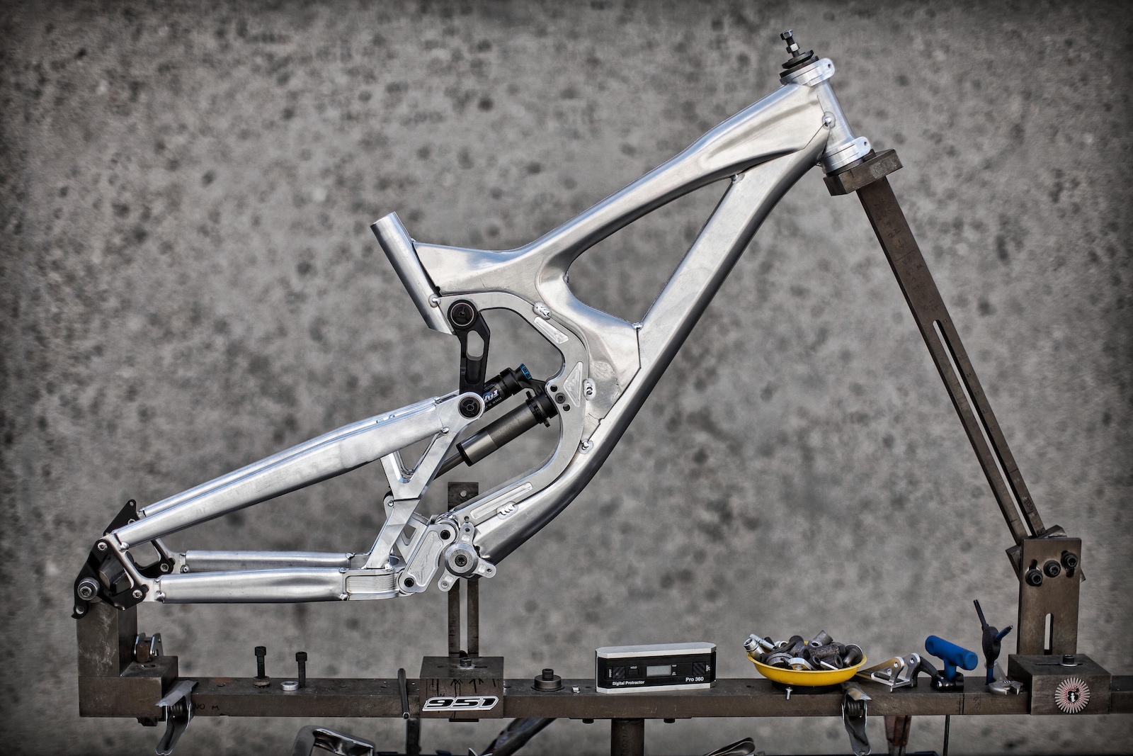 Intense M9 DH Bike : r/Bikeporn