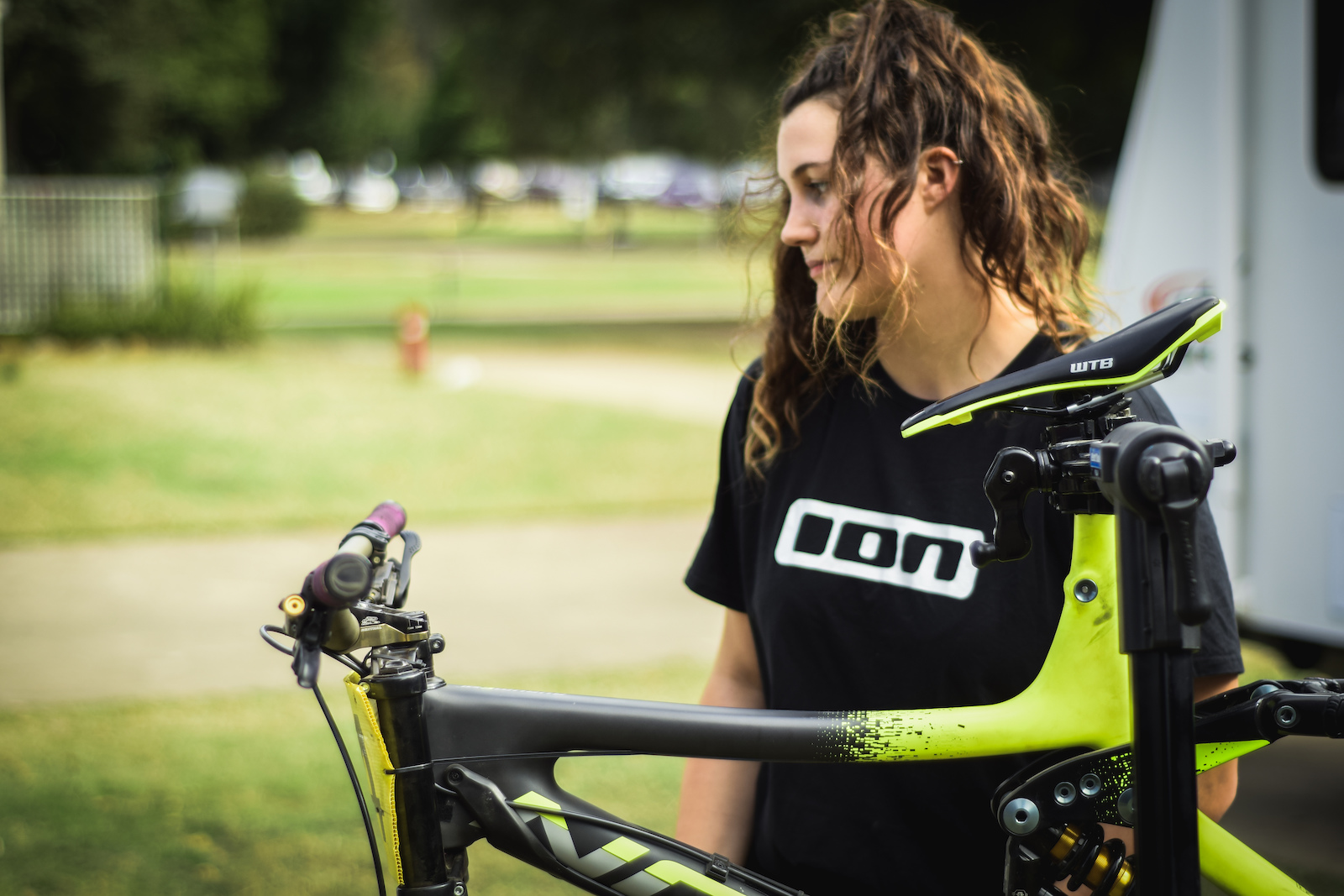 Catching up with Sian Ahern - Interview and Video - Pinkbike