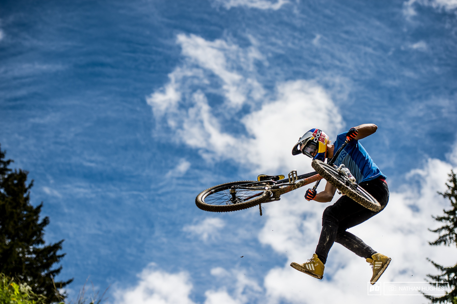 Dropping the Hammer: Dual Speed and Style Seeding Crankworx Les Gets ...