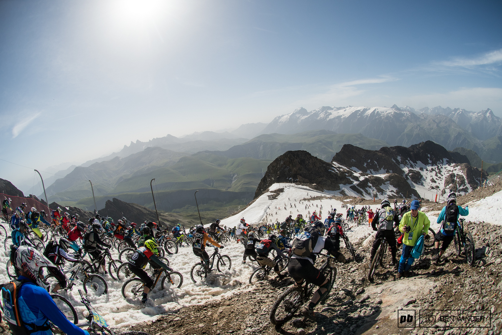 Megavalanche 2017: Saturday Racing - Photo Epic - Pinkbike
