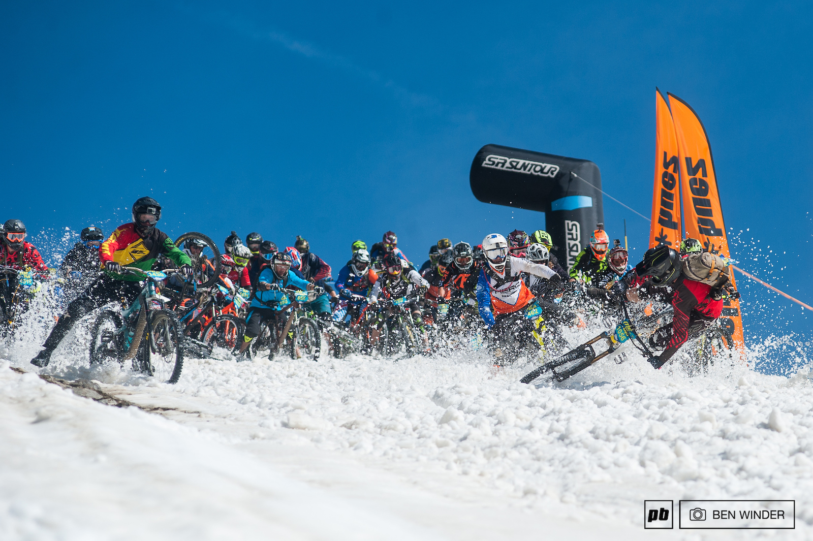 Megavalanche 2017: Saturday Racing - Photo Epic - Pinkbike
