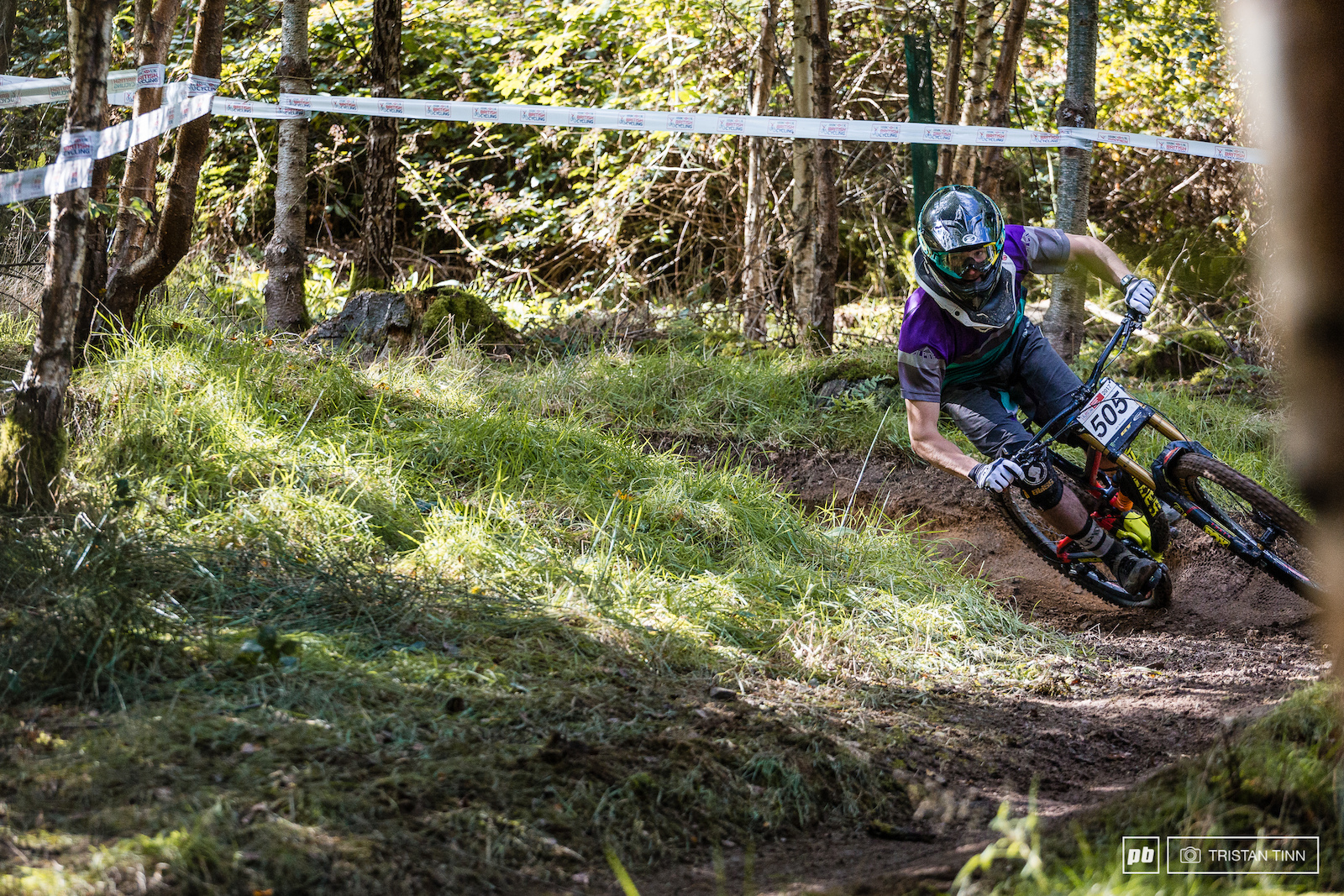 Saturday Practice at Hopton - UK National Downhill Series - Pinkbike
