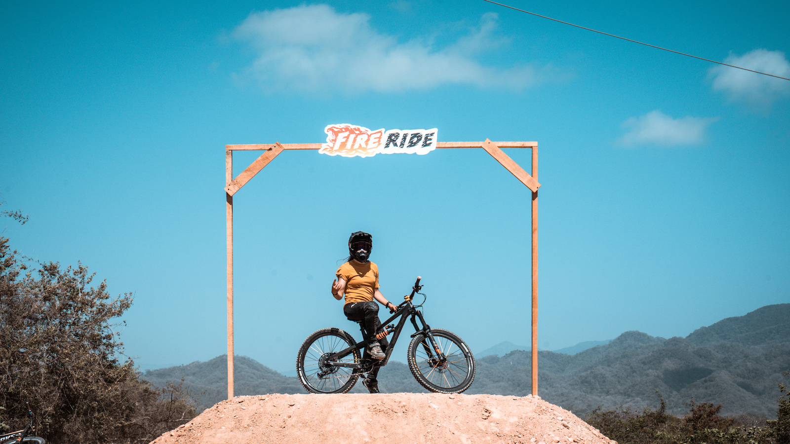 20 Freeride Bikes of Mexico's Fireride Festival - Pinkbike