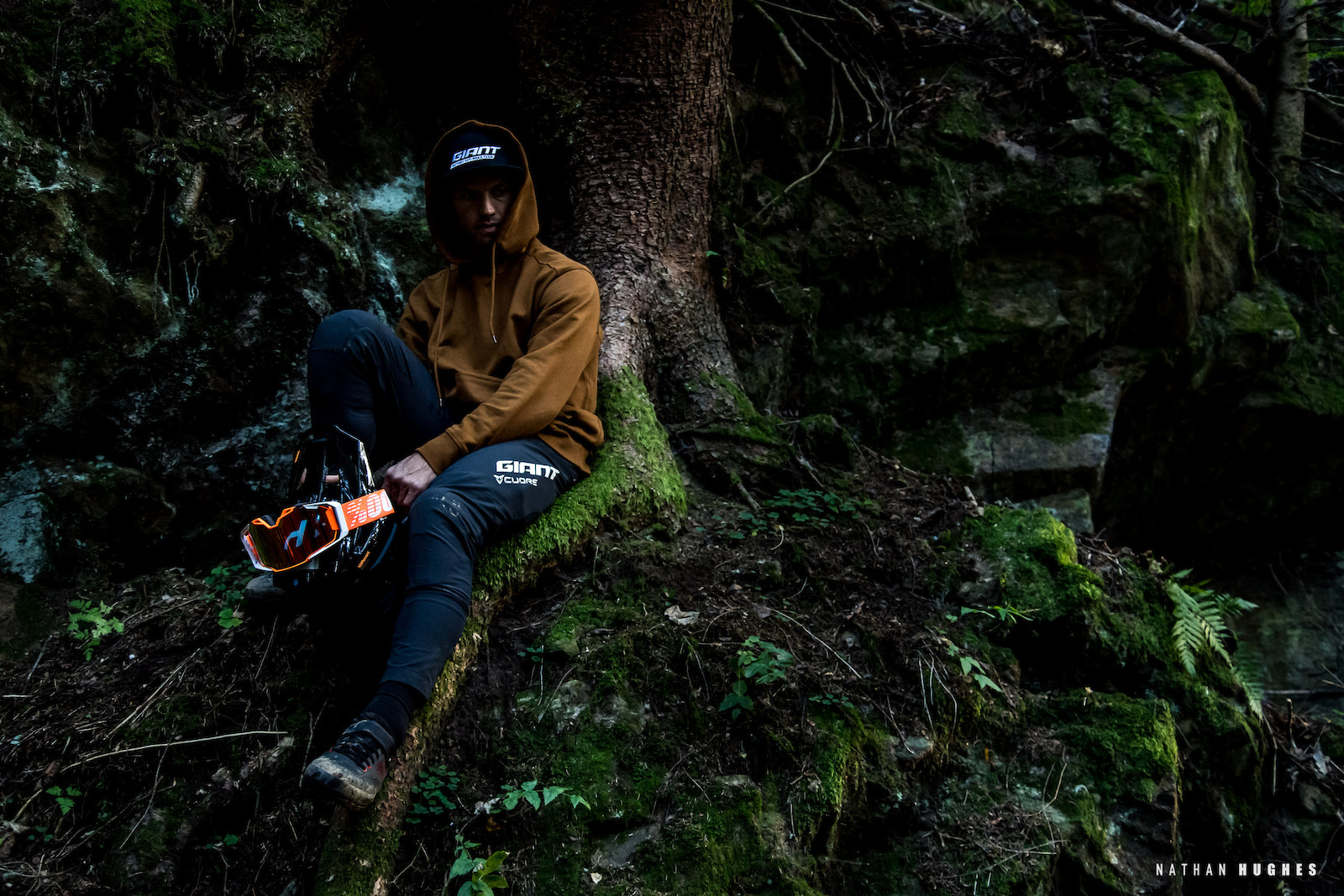 Photo Epic: Deep Woods - Remi Thirion Versus the Forest - Pinkbike