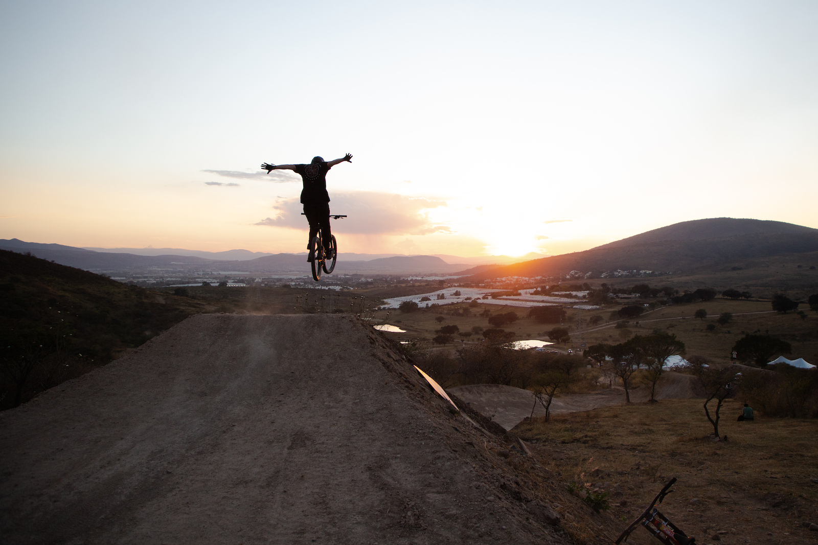 Photo Epic: Practice Days at Freeride Fiesta 2022 - Pinkbike