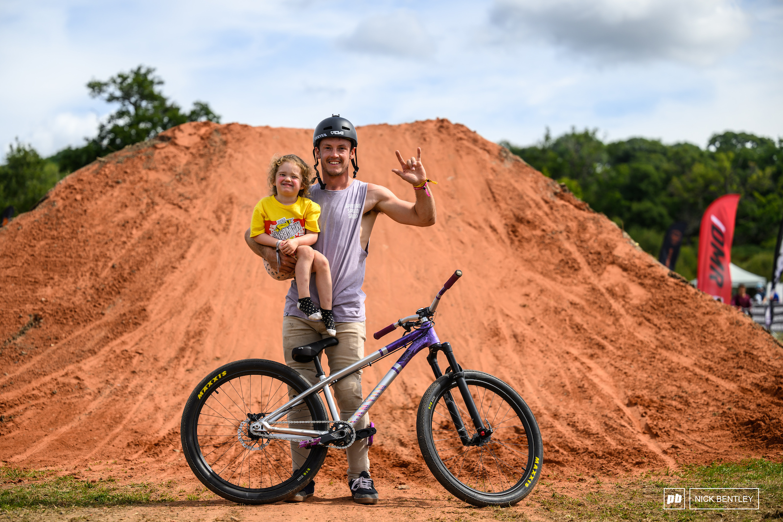 Photo Epic: Dirt Wars Finals from The Malverns Classic - Pinkbike